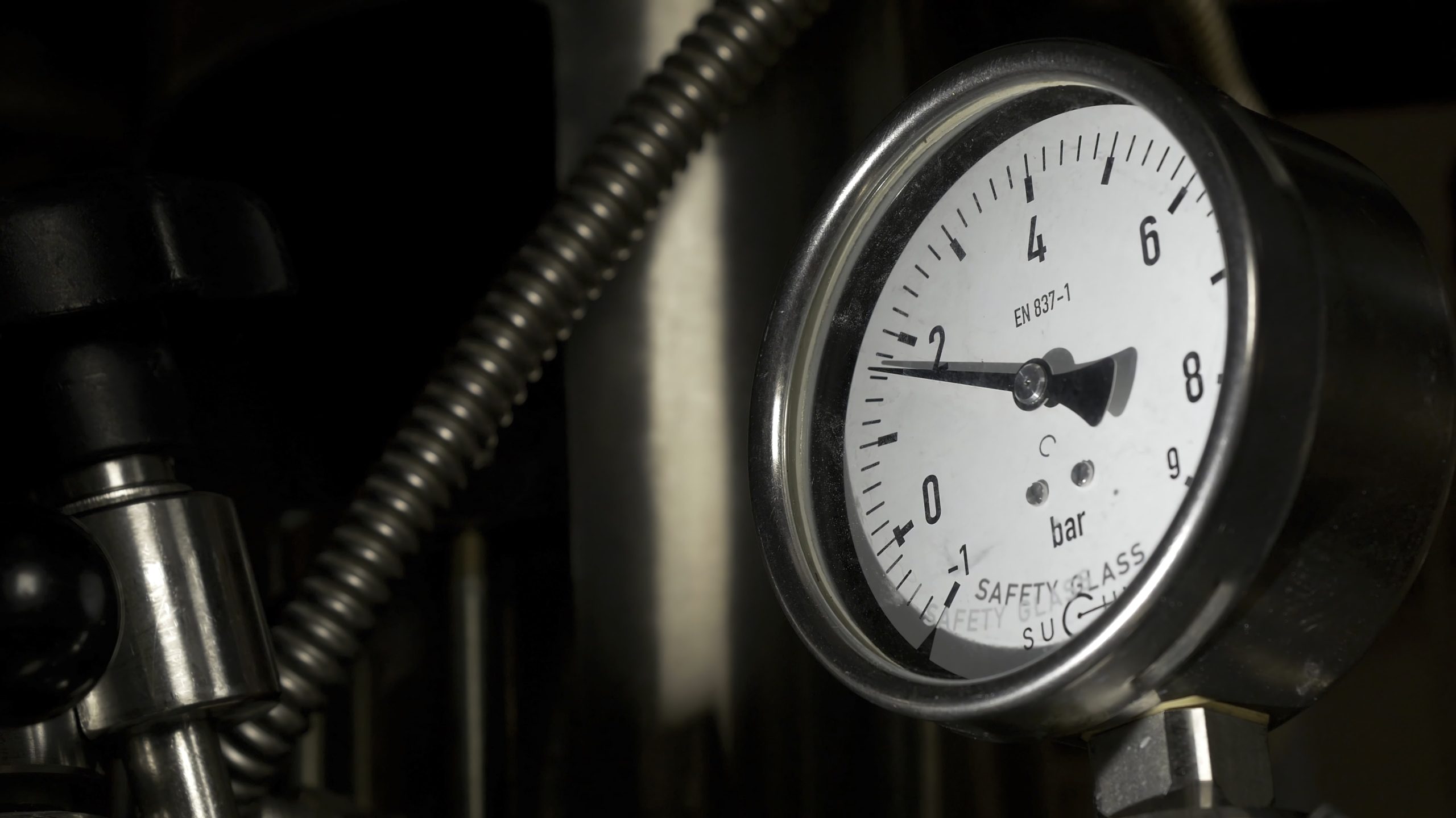 How to Test Water Pressure at Home | Mike Wilson Plumbing